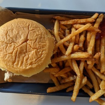 POUNDS - 118 Photos & 124 Reviews - 6 Broadway N, Fargo, North Dakota ...