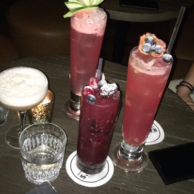 RAOUL’S COCKTAIL BAR - 10 Photos & 18 Reviews - 32 Walton Street ...