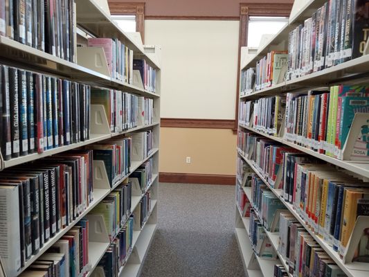 CHICOPEE PUBLIC LIBRARY - Updated December 2025 - 69 Photos - 449 Front ...