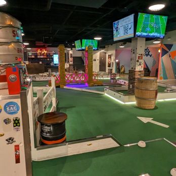 TIPSY PUTT - Updated August 2024 - 756 Photos & 613 Reviews - 630 K St ...