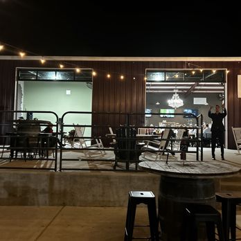 OLD OAK TAPHOUSE - Updated September 2024 - 54 Photos & 28 Reviews ...