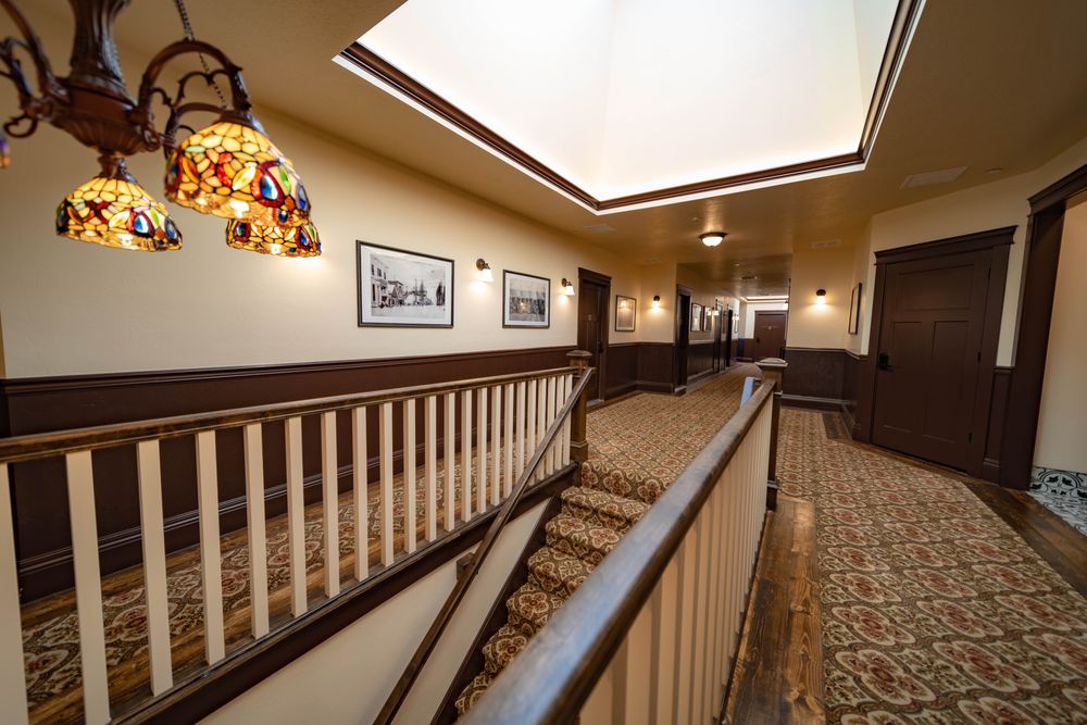 THE NEWHOUSE HOTEL - Updated April 2026 - 29 Photos - 188 S Main St ...
