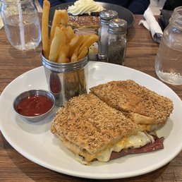 OVER EASY KITCHEN - Updated March 2025 - 440 Photos & 341 Reviews - 460 ...