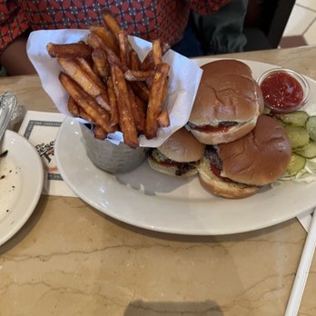 THE CHEESECAKE FACTORY - Updated November 2024 - 1319 Photos & 1008 ...