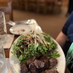 THE GOLDEN LAMB - Updated June 2025 - 604 Photos & 433 Reviews - 27 S ...