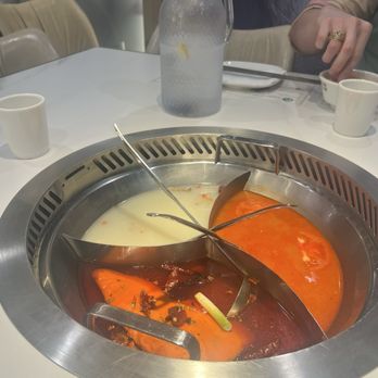 QIAO LIN HOTPOT - CHICAGO DOWNTOWN - Updated April 2025 - 256 Photos ...