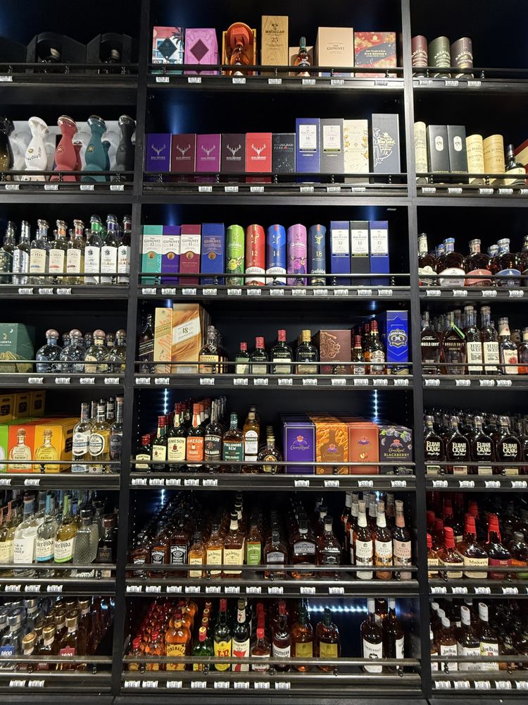 MATADOR LIQUOR - Updated January 2026 - 11 Reviews - 9643 Reseda Blvd ...