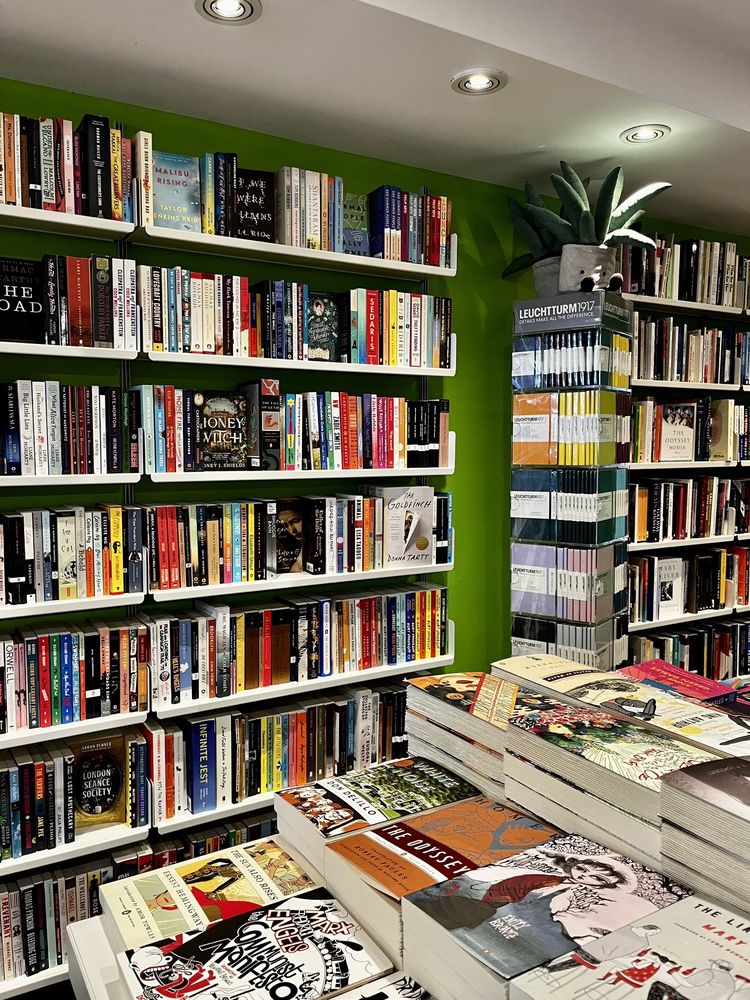 POSMAN BOOKS - Updated March 2025 - 25 Photos & 23 Reviews - 127 ...