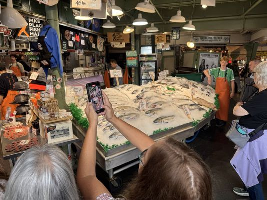 PIKE PLACE FISH MARKET - Updated November 2025 - 927 Photos & 522 ...