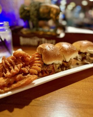 2 FOG’S PUB - Updated January 2026 - 229 Photos & 265 Reviews - 118A W ...