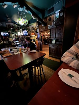 IRISH TIMES - Updated December 2025 - 253 Photos & 402 Reviews - 8869 ...