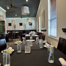 FUGAZZIS - Updated October 2025 - 161 Photos & 264 Reviews - 601 W 7th ...