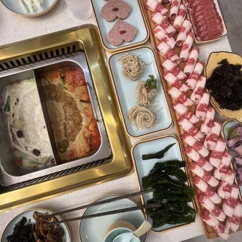 SEVENTEEN HOT POT - Updated June 2025 - 313 Photos & 105 Reviews - 4744 ...