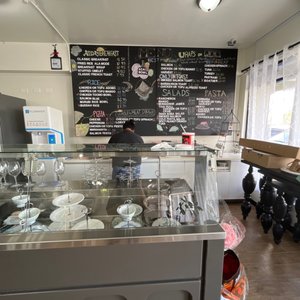 CAFE ROCONA - 14 Photos - 925 Pale San Vitores Rd, Tamuning, Guam ...