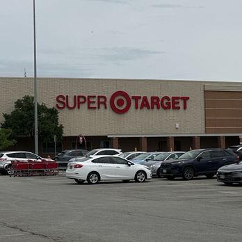 TARGET - Updated December 2025 - 43 Photos & 21 Reviews - 4001 N 132nd ...
