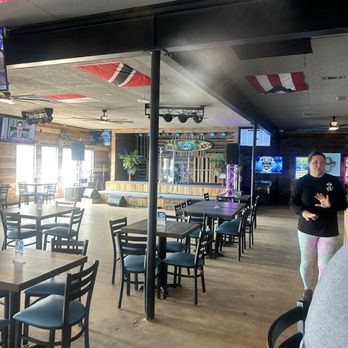 WETMORE BEACH HOUSE - Updated October 2025 - 14 Photos & 10 Reviews ...