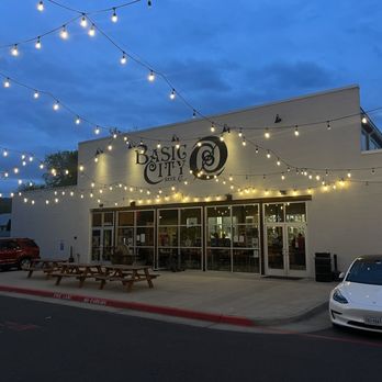BASIC CITY BEER - Updated January 2026 - 157 Photos & 94 Reviews - 1010 ...