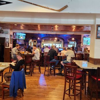 BOTTOM OF THE FIFTH SPORTS BAR AND GRILL - Updated August 2025 - 487 Photos & 392 Reviews - 498 ...