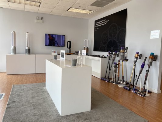 DYSON SERVICE CENTER - Updated October 2025 - 16 Photos & 85 Reviews ...