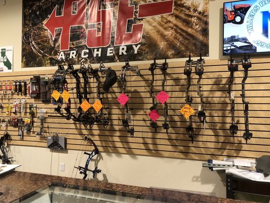 KINGS GUN CENTER - 47 Photos & 47 Reviews - 426 Park Ave, Hanford ...