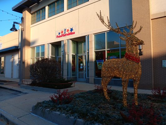 FUNFLATABLES - BOLINGBROOK - Updated August 2025 - 38 Photos & 11 ...