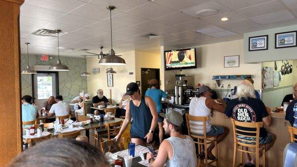 DOE DOE’S DINER - Updated May 2026 - 222 Photos & 189 Reviews - 9395 ...