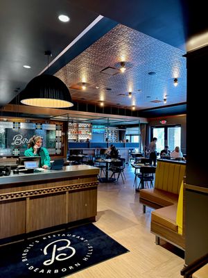 BIRDIE’S - Updated January 2026 - 39 Photos & 26 Reviews - 1300 S ...