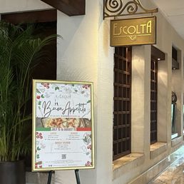 ESCOLTA - Updated July 2025 - 126 Photos & 15 Reviews - The Peninsula ...