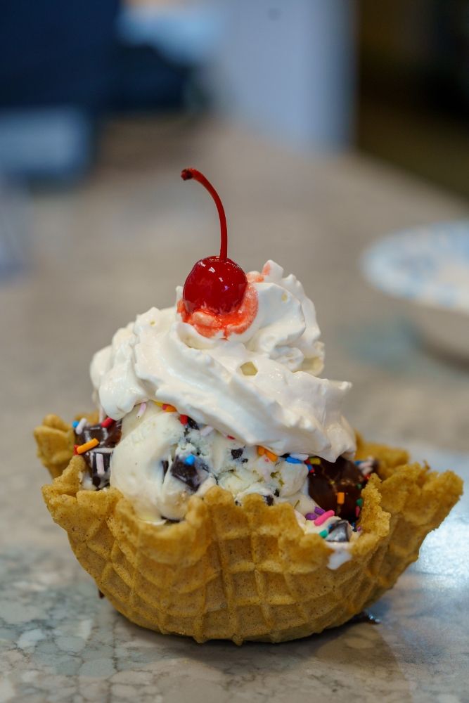 JOSH & JOHN’S - Updated January 2026 - 120 E Cheyenne Rd, Colorado ...