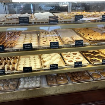 VERSAILLES BAKERY - Updated October 2025 - 1013 Photos & 476 Reviews ...