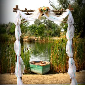 RUSTIC DAISY EVENT BARN - Updated November 2025 - 6381 W Amity Rd ...