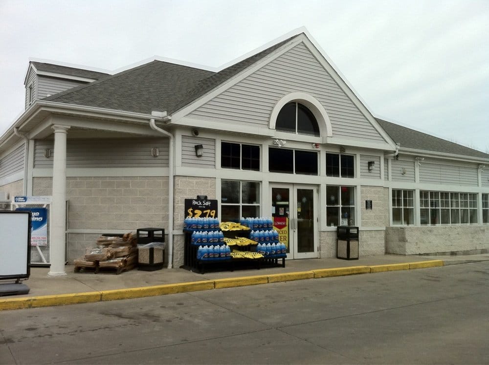 GET GO - Updated August 2024 - 1317 State St, Vermilion, Ohio ...