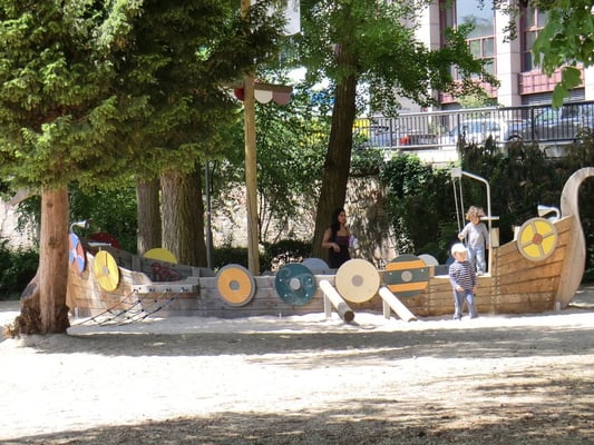 NIZZA -SPIELPLATZ - Updated April 2024 - 15 Photos - Untermainkai ...