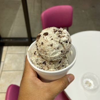 SHIVERS ICE CREAM - Updated December 2025 - 17 Photos & 44 Reviews ...
