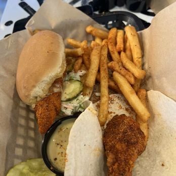 HOT CHICKEN ALLEY - Updated September 2025 - 255 Photos & 393 Reviews ...