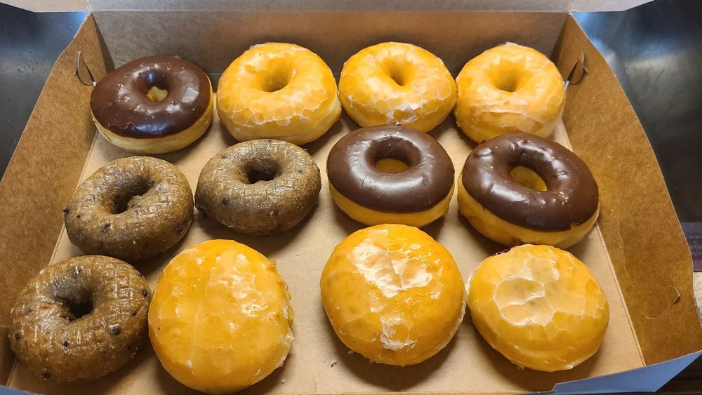 PANA DONUTS - Updated August 2024 - 30 Photos & 16 Reviews - 5716 ...