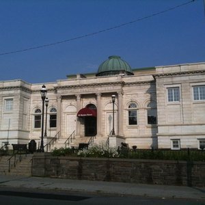 ELTING MEMORIAL LIBRARY - Updated December 2025 - 93 Main St, New Paltz ...