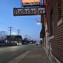 THE DAKOTA INN RATHSKELLER - Updated July 2025 - 244 Photos & 176 ...