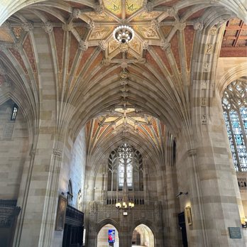 STERLING MEMORIAL LIBRARY - Updated December 2025 - 33 Photos & 10 ...