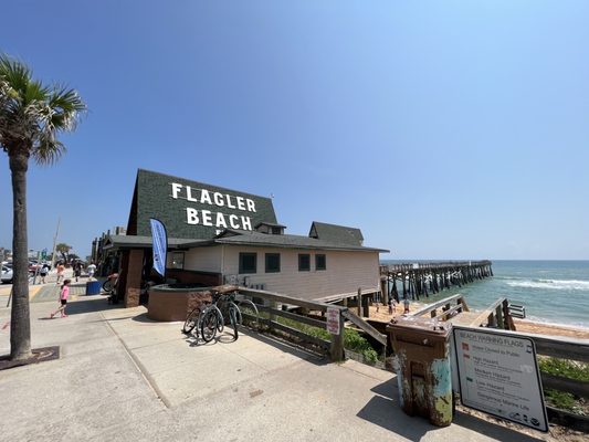 FUNKY PELICAN - 589 Photos & 557 Reviews - 215 Hwy A1A, Flagler Beach ...