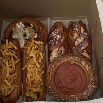 FAT PEACH BAKERY - Updated October 2025 - 110 Photos & 45 Reviews ...