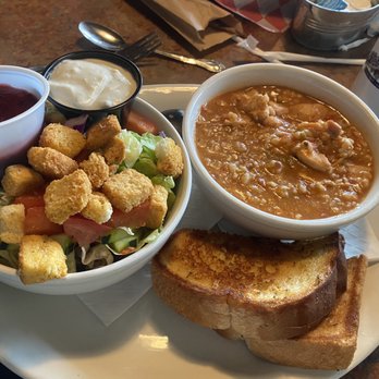 HUCKLEBERRY’S: BREAKFAST & LUNCH - Updated November 2024 - 263 Photos ...