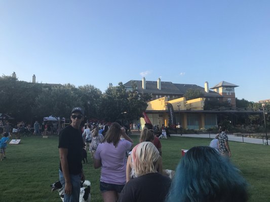 ADDISON CIRCLE PARK - 80 Photos & 39 Reviews - 4970 Addison Cir ...