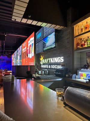 DRAFT KINGS SPORTS AND SOCIAL - Updated January 2026 - 53 Photos & 46 ...