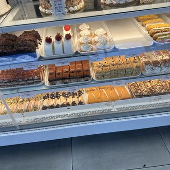 MANAN BAKERY - Updated December 2024 - 1406 Photos & 646 Reviews - 6680 ...