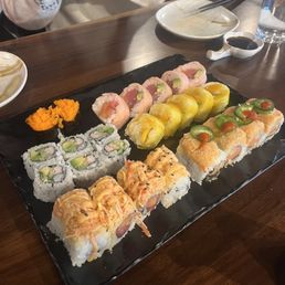 KUJIRA SUSHI & BAR - Updated July 2025 - 339 Photos & 109 Reviews - 736 ...