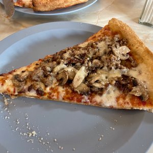 MOSCHELLO’S II - Updated January 2026 - 17 Photos & 61 Real Reviews ...