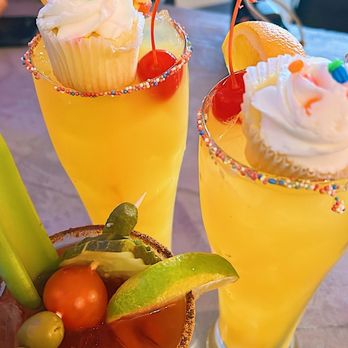 POUNDS - Updated August 2025 - 135 Photos & 143 Reviews - 6 Broadway N ...