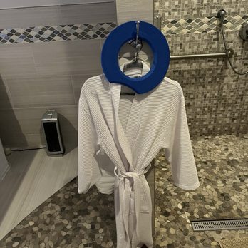 CLOUD 9 FLOAT + SPA - Updated December 2025 - 25 Photos & 21 Reviews - 220 Blue Ravine Rd ...