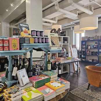 M. JUDSON BOOKSELLERS - Updated November 2025 - 183 Photos & 96 Reviews ...